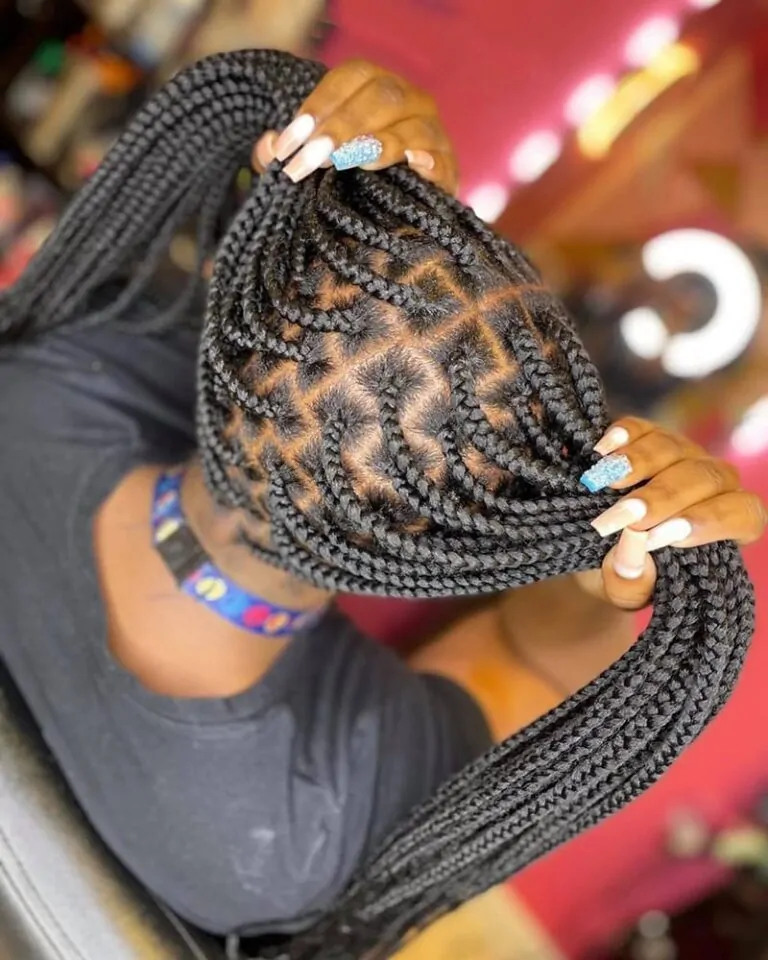 50+ Best Medium Knotless Braid Looks: Color, Length & Shape - Curly Craze